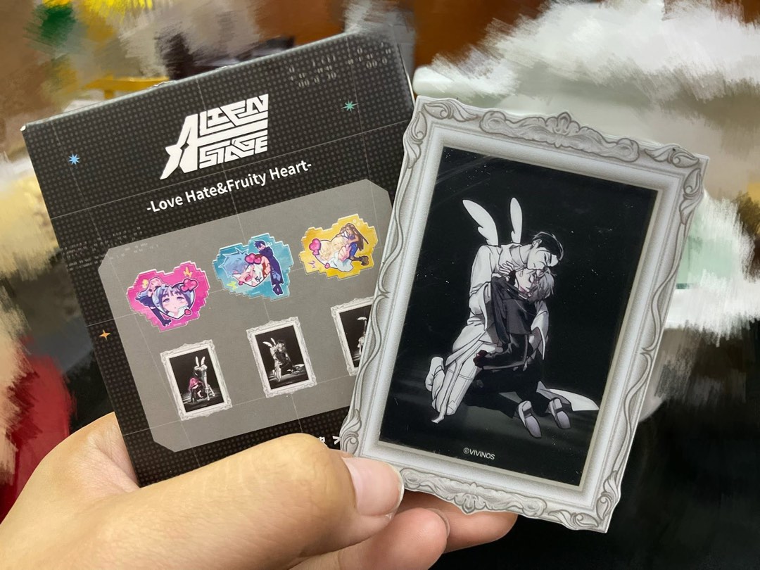 Alien Stage Love Hate & Fruity Heart Ivantill Magnet, Hobbies & Toys ...