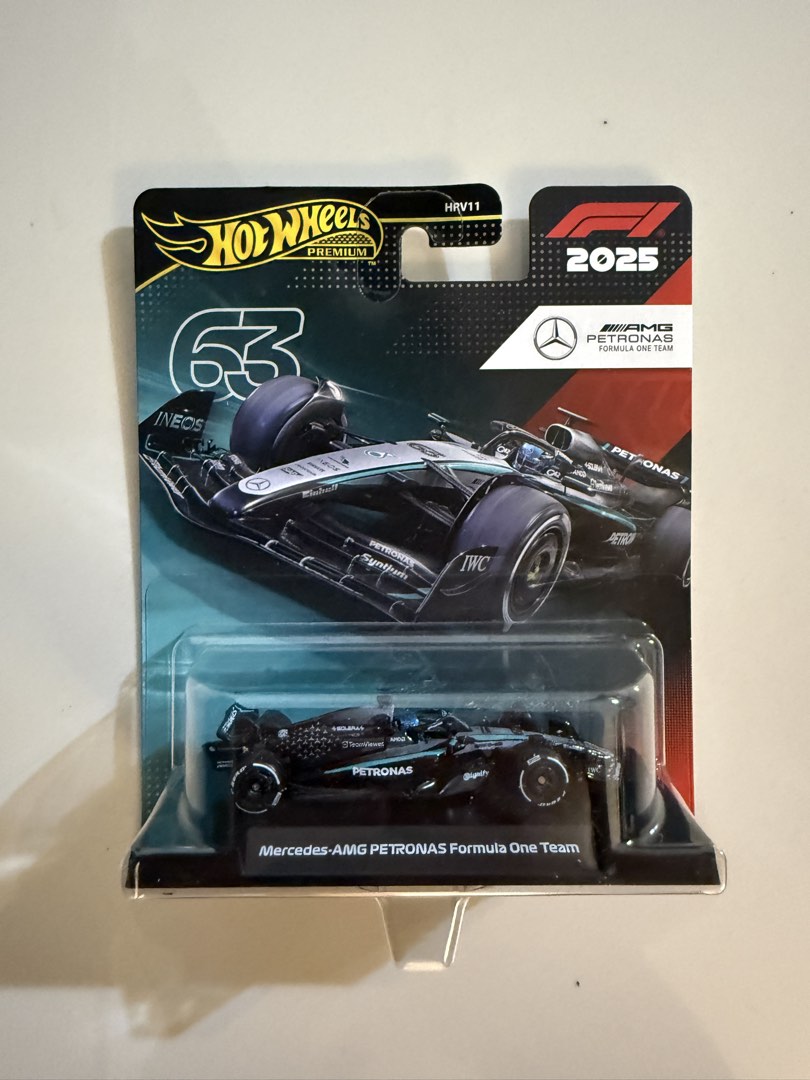 Hot Wheels Premium Mercedes -AMG Petronas F1 Car George Russell ...
