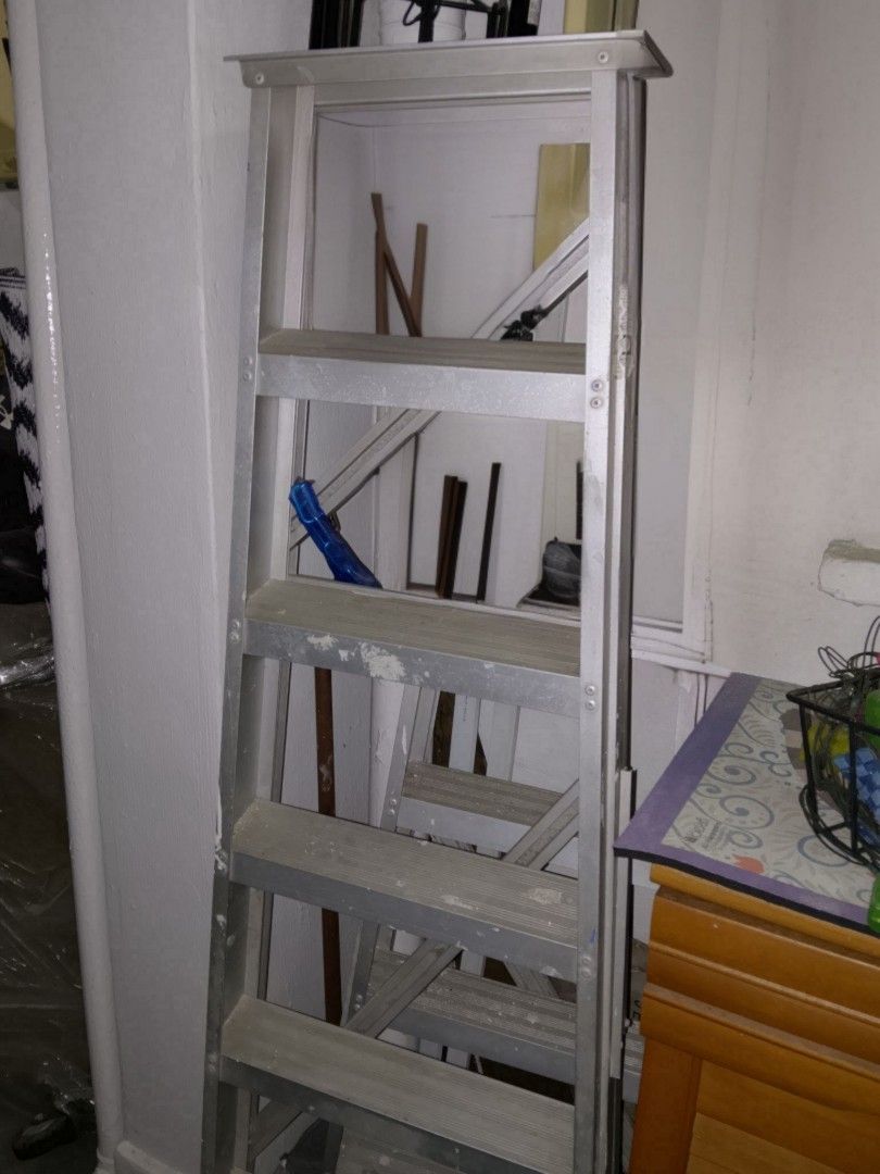 Aluminum Step Ladder, Furniture & Home Living, Home Improvement ...