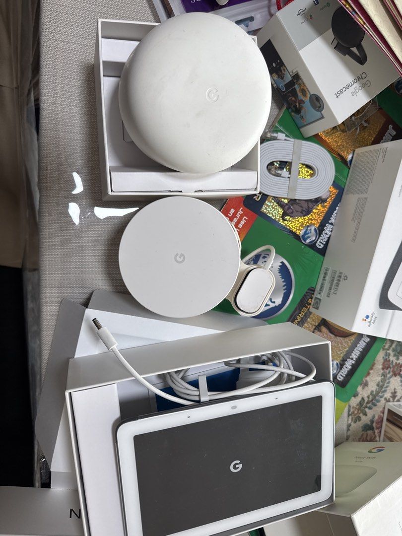Google Nest Hub & Wifi Router Bundle, Computers & Tech, Parts ...
