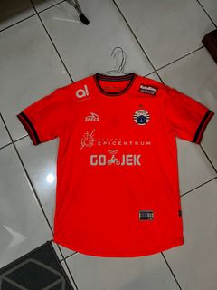 Jersey persija original Dijual | Carousell Indonesia