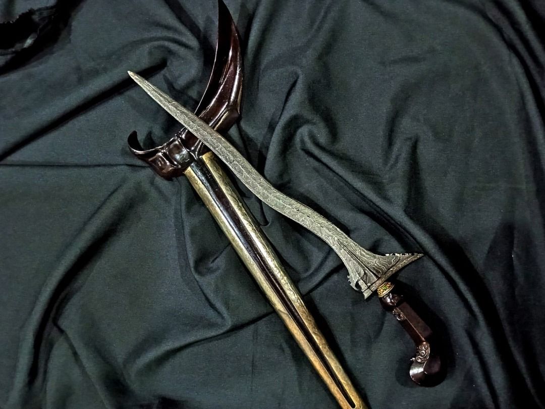 Keris Sepuh Jangkung Segoro Winotan Pamor Blarak Sineret Warangka ...