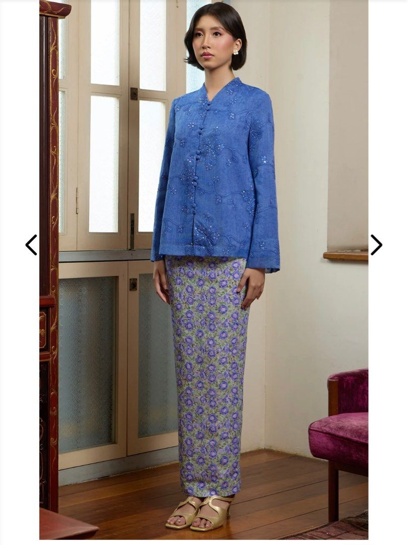 Wanzar Ayana Kurung in Royal Blue, Women's Fashion, Dresses & Sets ...