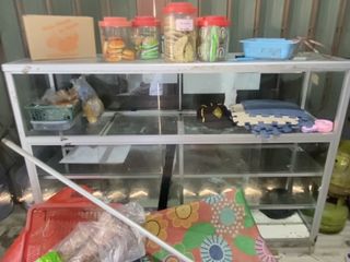 Etalase warung Dijual | Carousell Indonesia
