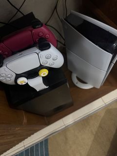 PS5 Digital with 2 controllers (Hall effect), Video Gaming, Video Game ...