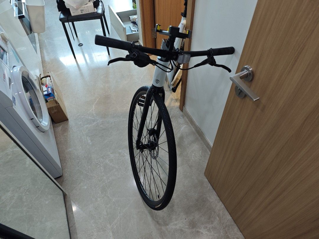 JAVA VOO White Flat Bar Road Bike, Sports Equipment, Bicycles & Parts ...