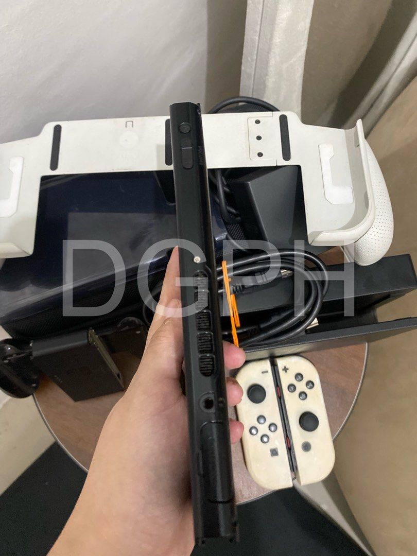 Nintendo Switch V1 - Patched (32GB), Video Gaming, Video Game Consoles ...