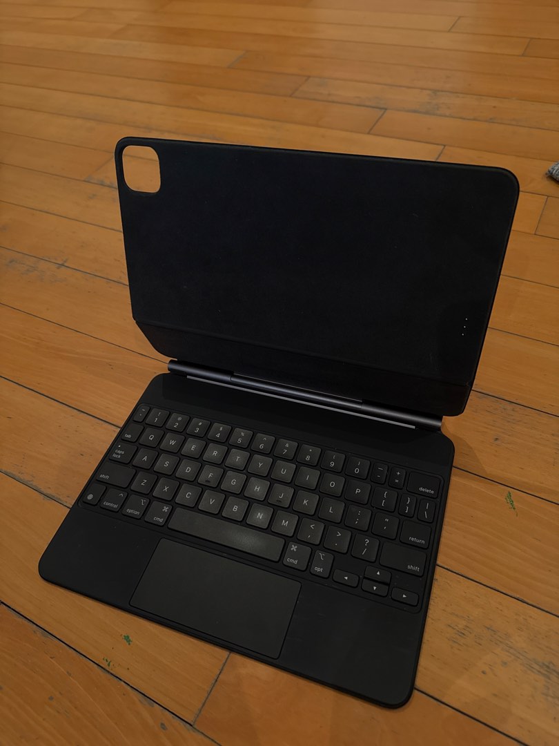 Apple Magic Keyboard for iPad Pro M4, Computers & Tech, Parts ...