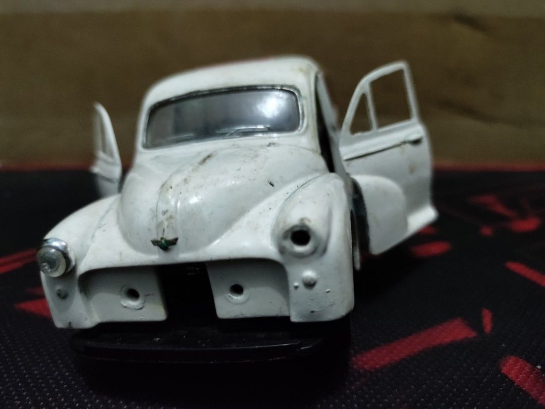 Morris Minor Traveller Diecast Defect Model, Hobbies & Toys, Toys ...