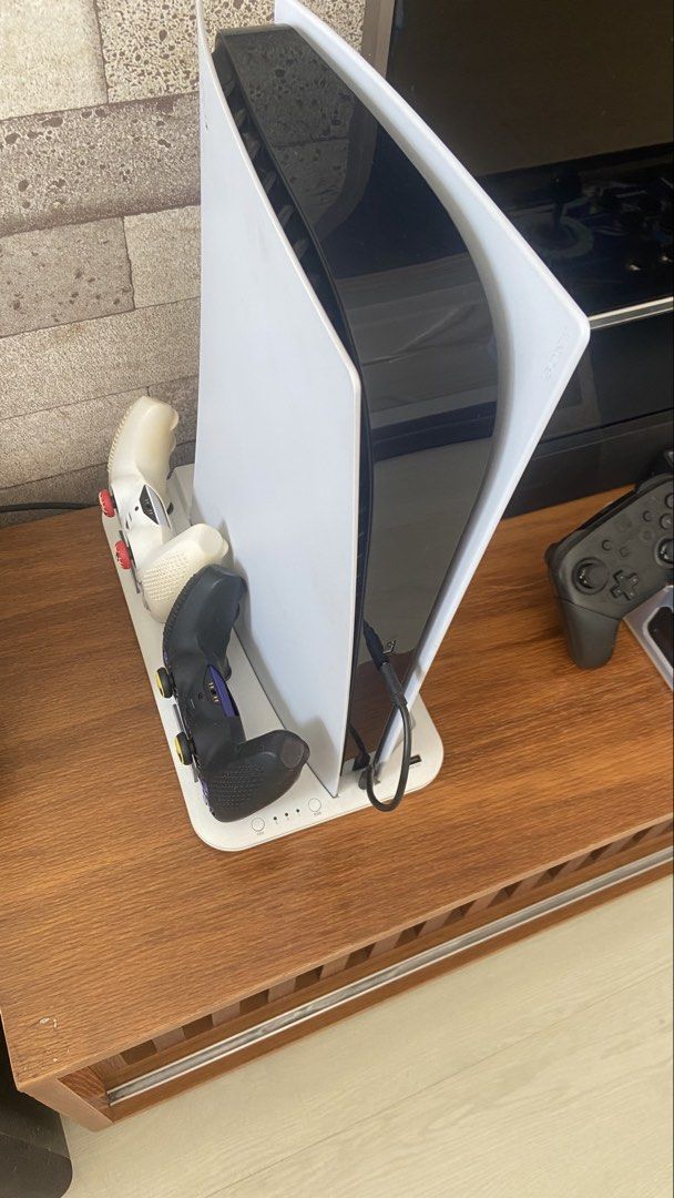 PS5 Digital with 2 controllers (Hall effect), Video Gaming, Video Game ...