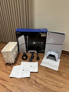 PS5 Digital with 2 controllers (Hall effect), Video Gaming, Video Game ...