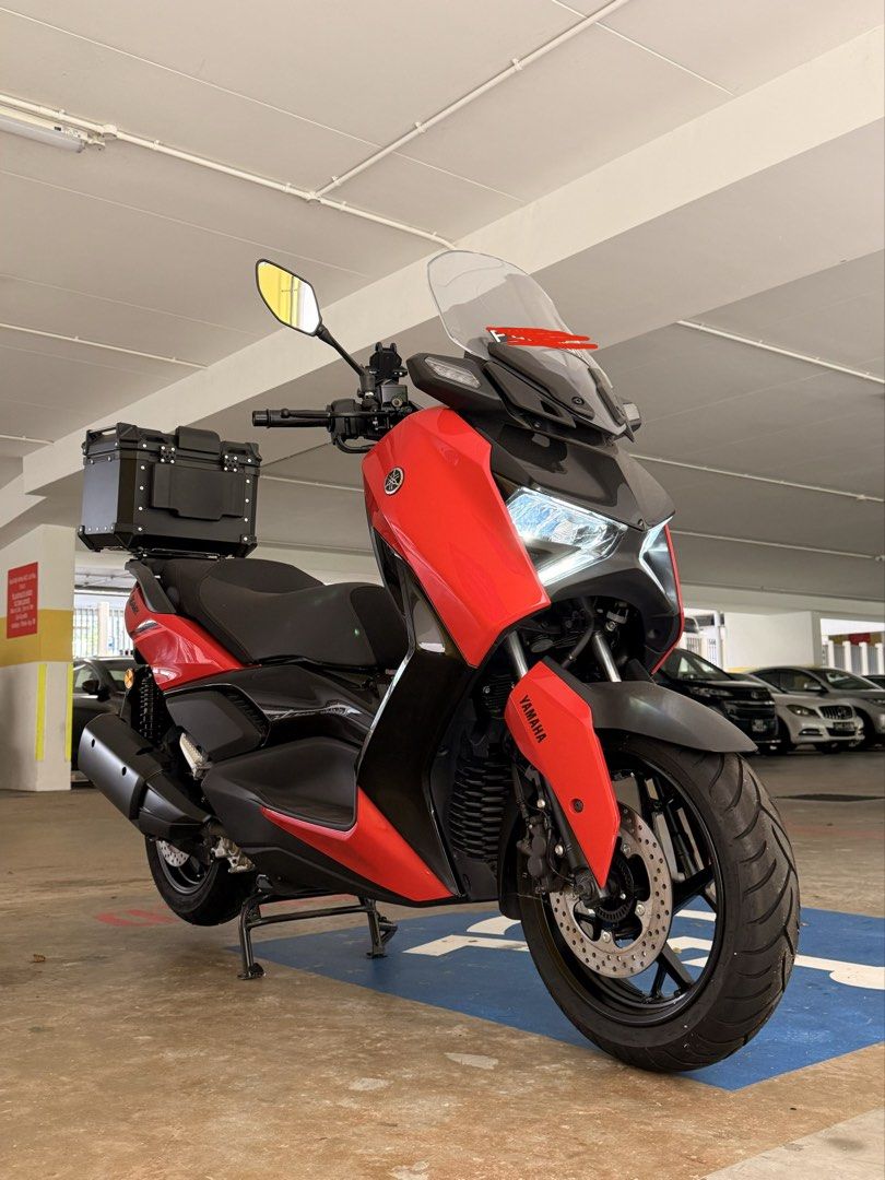 🔥 Yamaha XMAX 300 V2 (Oct 2024)