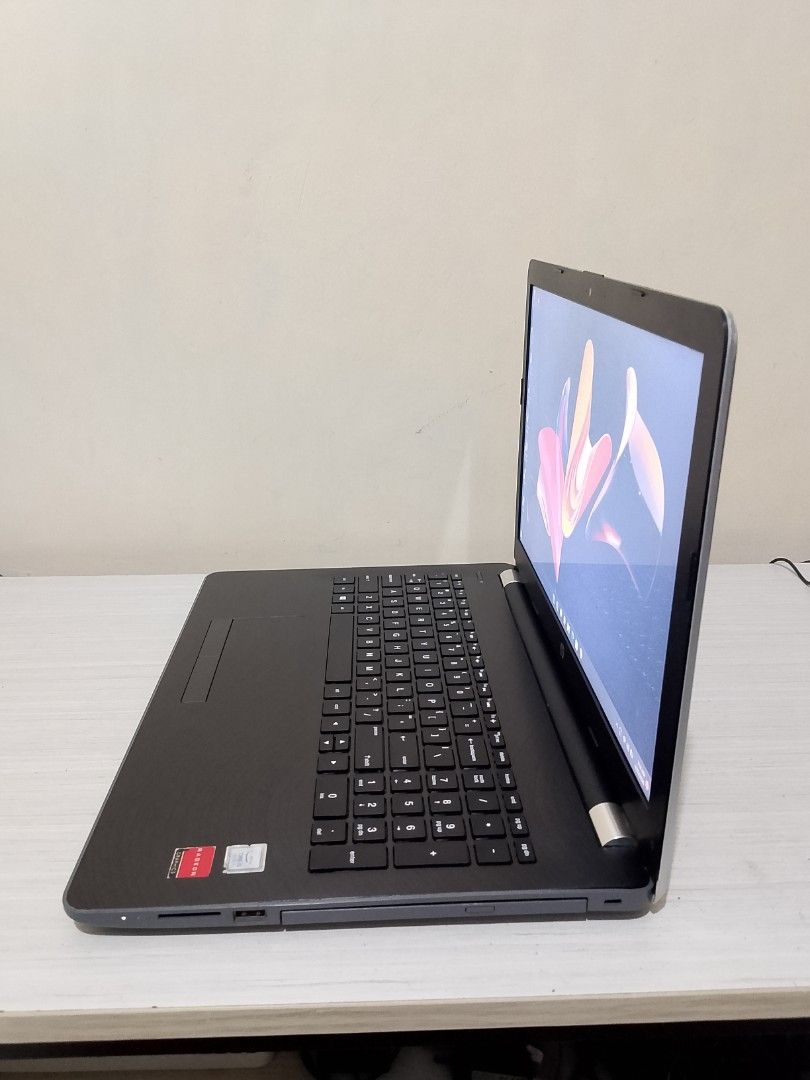 HP i5 7th Gen Dual Graphics With GPU 15.6 inches with numpad Windows 11 ...