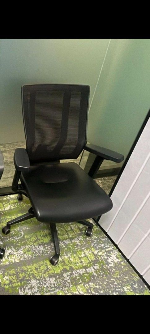 Black Mesh Office Chair (>100 units), Furniture & Home Living ...