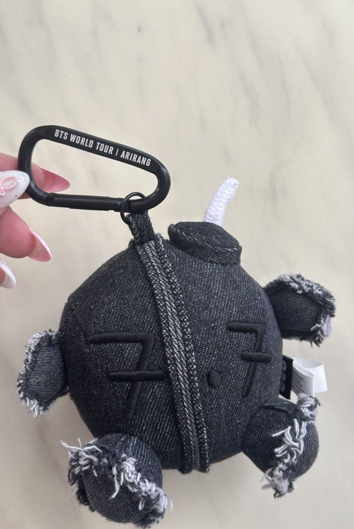 BTS World Tour Arirang Army Bomb Plush Keyring [2 LEFT], Hobbies & Toys ...