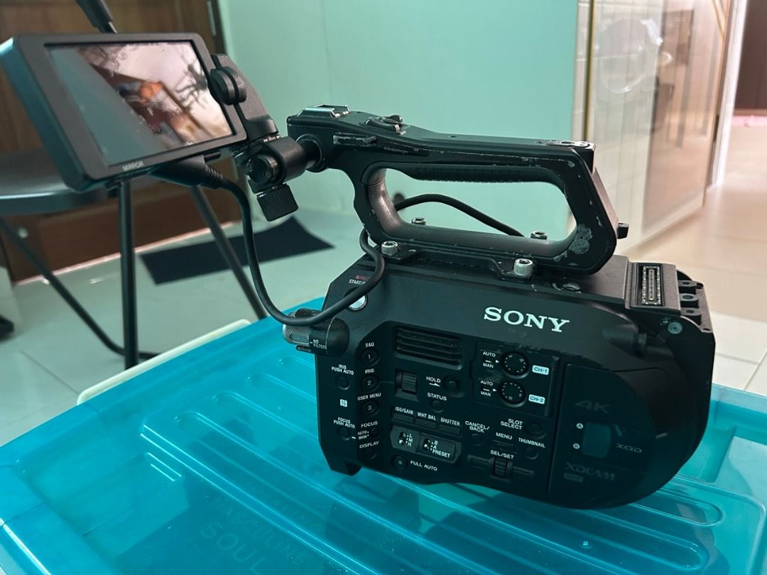 Sony PXW-FS7 MK1 Cinema Camera with Accessories, Photography, Cameras ...