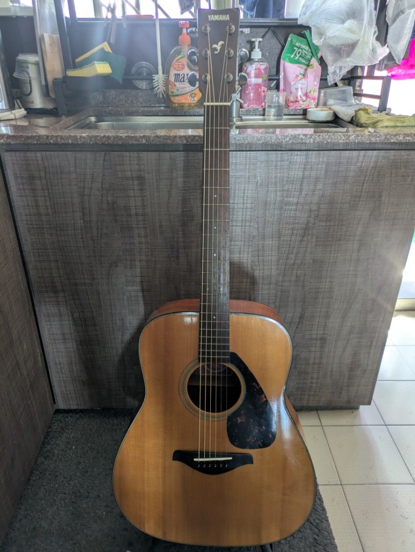 Yamaha FG700S Acoustic Guitar, Hobbies & Toys, Musical Instruments on ...