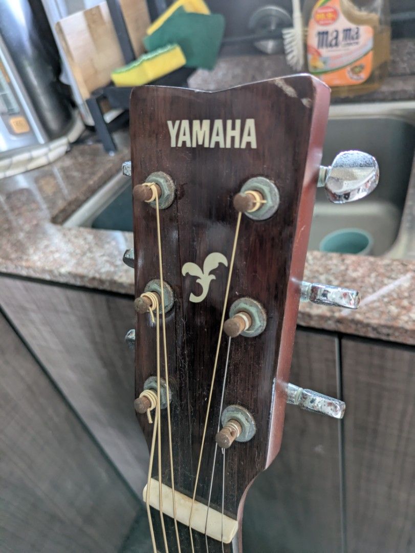 Yamaha FG700S Acoustic Guitar, Hobbies & Toys, Musical Instruments on ...