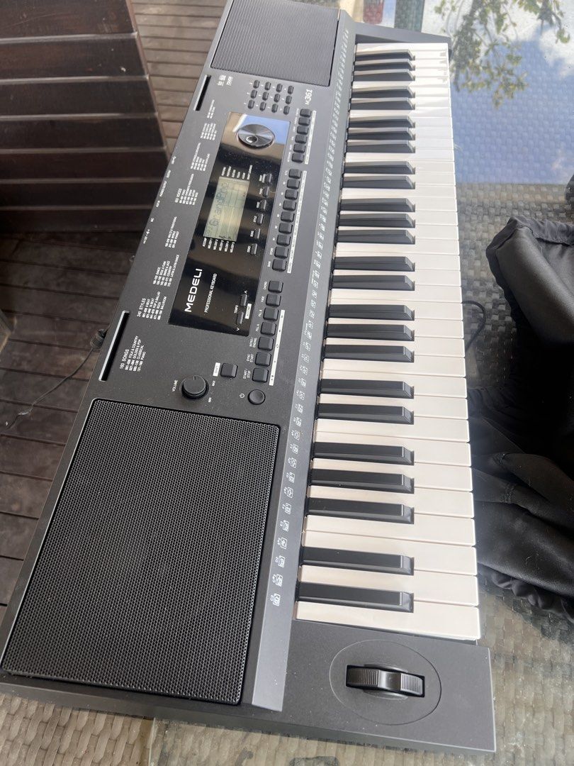 Medeli M361 Professional Keyboard, Hobbies & Toys, Musical Instruments ...