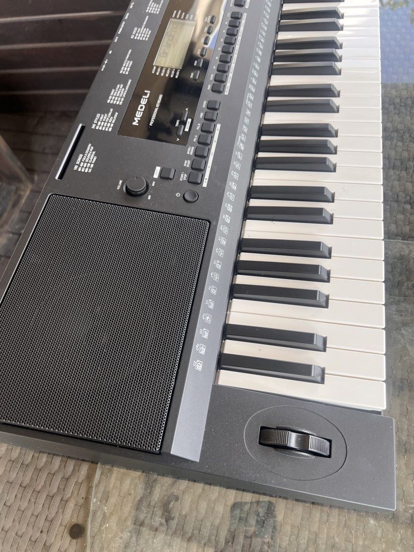 Medeli M361 Professional Keyboard, Hobbies & Toys, Musical Instruments ...