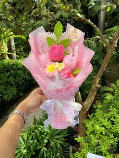 Crochet bouquet For Sale | Buy 100+ Crochet bouquet online | Carousell ...