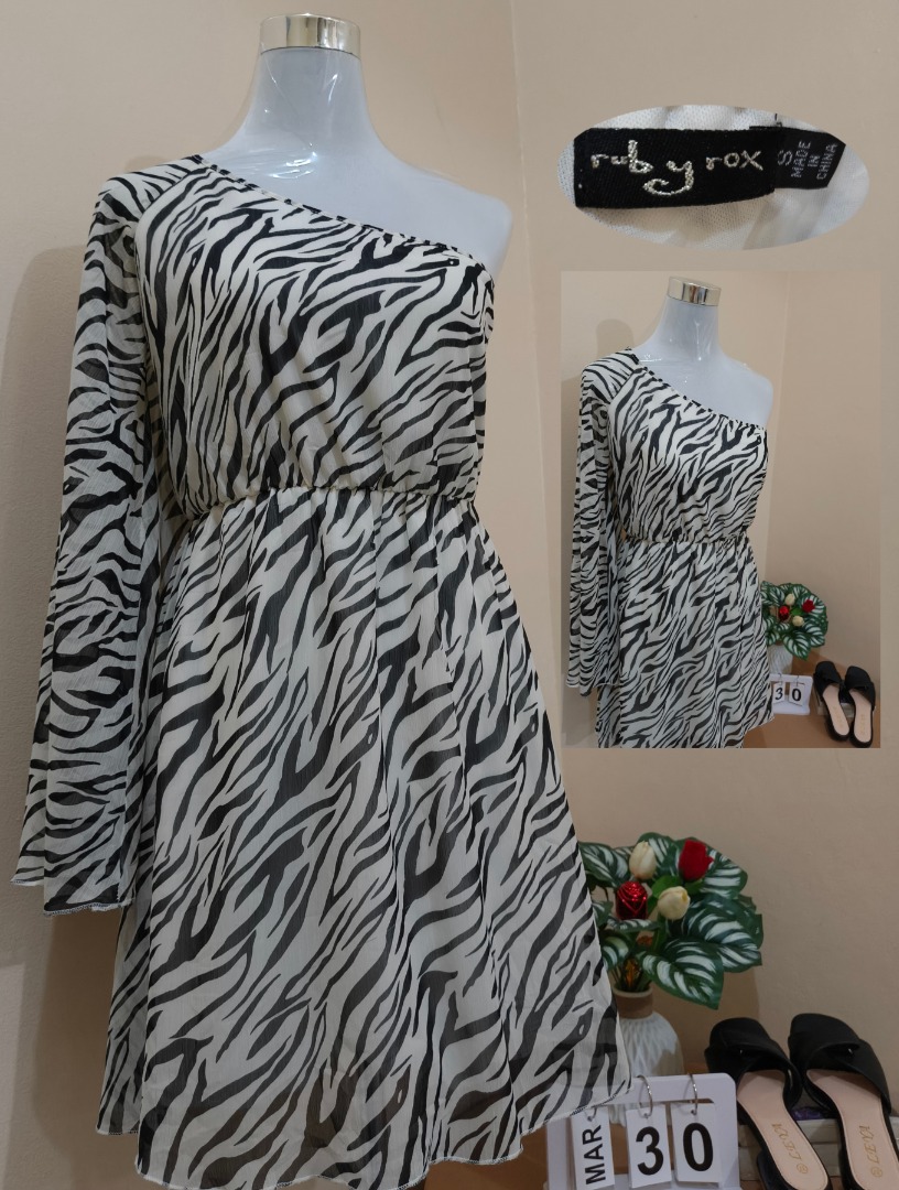 Dress Size: S Bust:32, Women's Fashion, Dresses & Sets, Dresses on ...