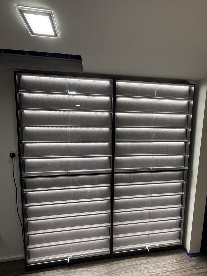 TCG Cards Slab Display, Hobbies & Toys, Toys & Games on Carousell