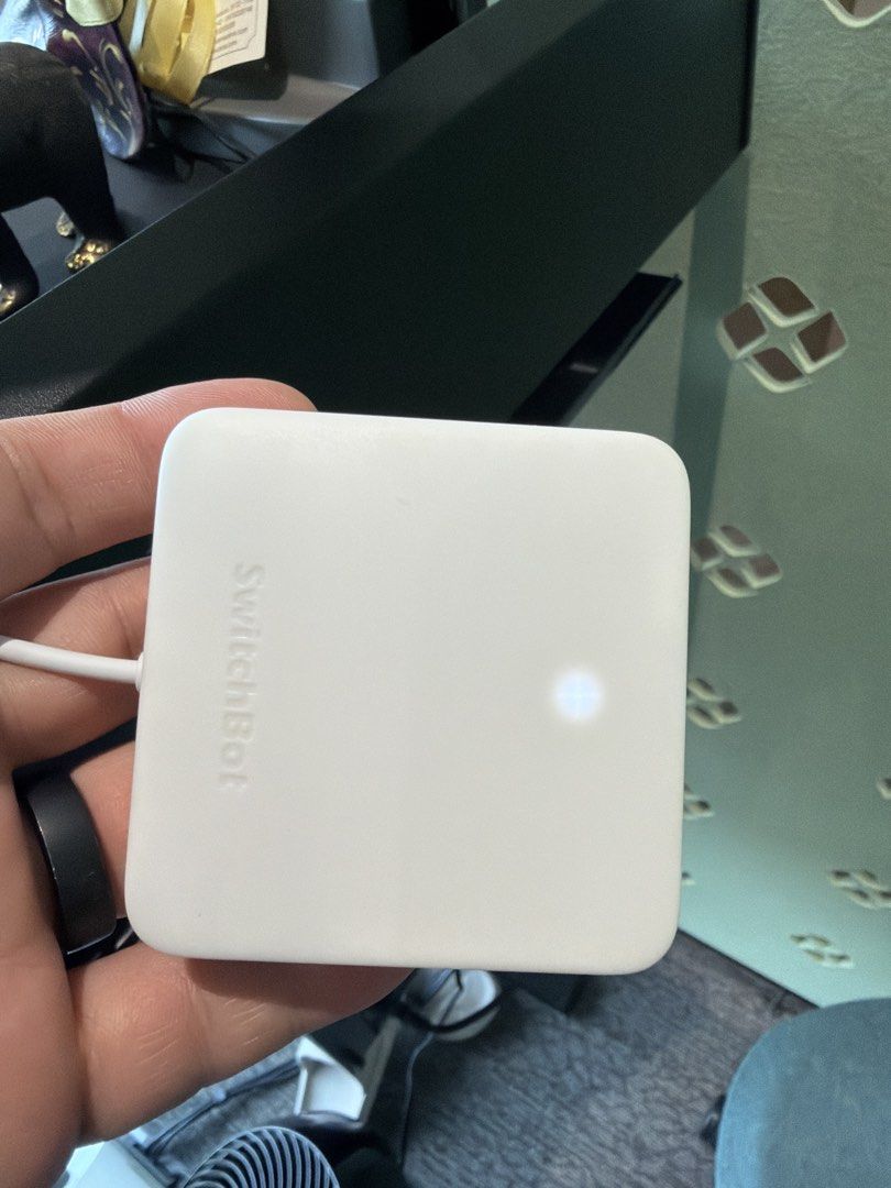 SwitchBot Hub, TV & Home Appliances, TV & Entertainment, Entertainment ...