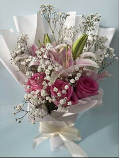 40 Roses Bouquet | Fresh Flower Bouquet, Hobbies & Toys, Flowers ...
