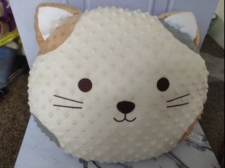 Bantal kucing Dijual | Carousell Indonesia