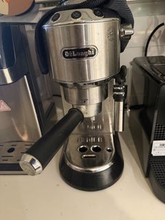 DeLonghi EC685 意式濃縮咖啡機, 家庭電器, 廚房電器, 咖啡機及咖啡壺 - Carousell