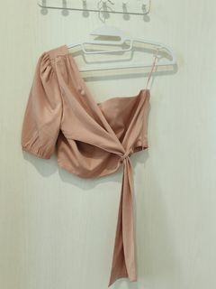 Pink Off-Shoulder Top, Women's Fashion, Tops, Blouses on Carousell