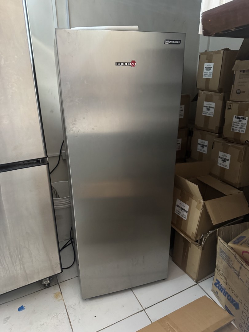 Fujidenzo IUF70S Upright Freezer, TV & Home Appliances, Kitchen ...