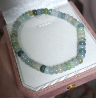 Jade Bead Bracelet, Women's Fashion, Jewelry & Organizers, Bracelets on ...