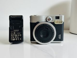 Fujifilm Instax Mini 40 Instant Camera, Photography, Cameras on Carousell