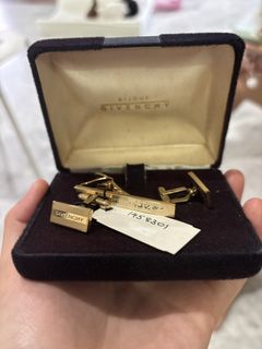 Gold Motif Design Cufflink, Men's Fashion, Watches & Accessories, Cuff ...
