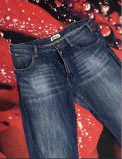 H&M Washed Blue Jeans, Men's Fashion, Bottoms, Jeans on Carousell