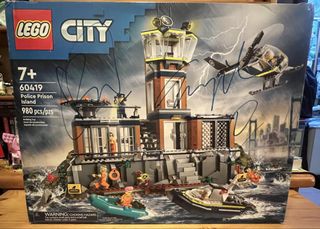 LEGO City Arctic Exploration Ship 60062, 興趣及遊戲, 玩具 & 遊戲類 - Carousell