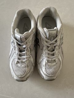 New Balance 574 Kids, Babies & Kids, Babies & Kids Fashion on Carousell