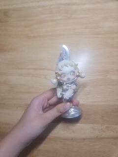 BNIB POP MART SKULLPANDA The Feast Begins - The Dinner Knife, Hobbies ...