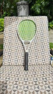 Wilson Clash 100 V2 Tennis Racket, Sports Equipment, Sports & Games ...