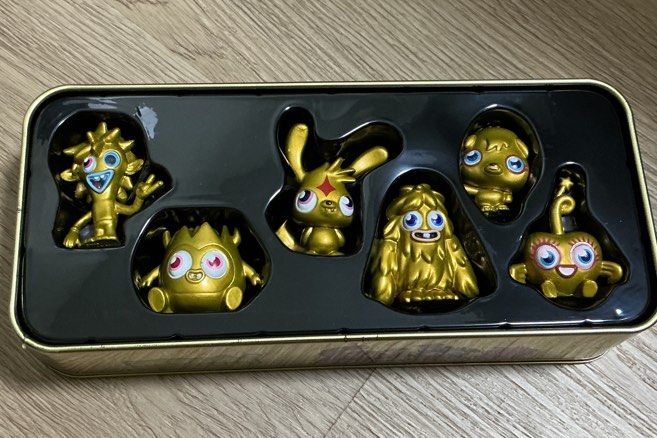 Moshi Monsters Gold Monster Collection - Limited Edition, Hobbies ...