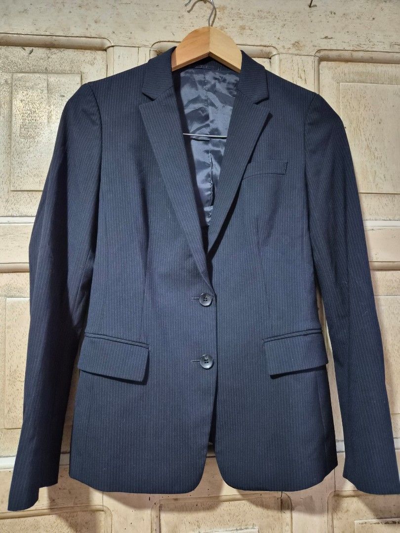 Uniqlo Navy Blue Pinstripe Suit Size M, Men's Fashion, Coats, Jackets ...