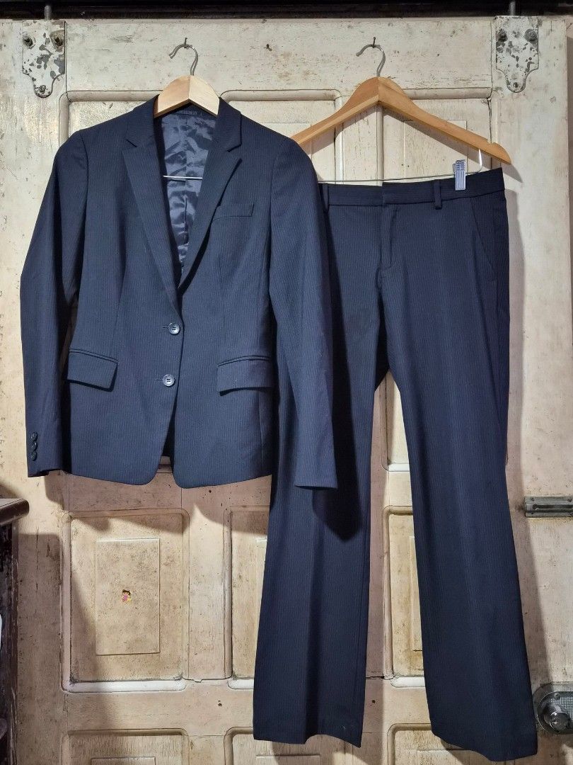 Uniqlo Navy Blue Pinstripe Suit Size M, Men's Fashion, Coats, Jackets ...