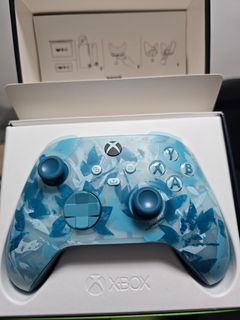 Xbox controller (last piece), Video Gaming, Gaming Accessories ...