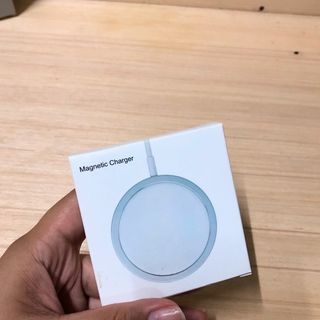 Orange magsafe pop socket for Iphone 16 up, Mobile Phones & Gadgets ...