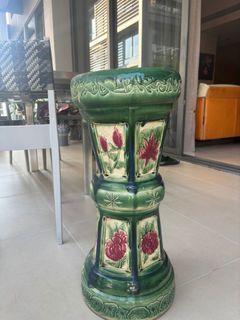 🔥Antique Flowers Stand 70cm H, Furniture & Home Living, Gardening, Pots ...