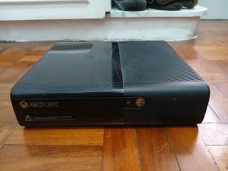 Xbox One X Console with 2 Controllers and Games, Video Gaming, Video ...