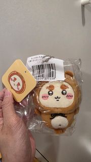 chiikawa shisa pouch, Hobbies & Toys, Memorabilia & Collectibles, Fan ...