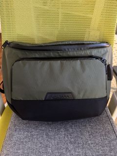 Alpaka Go Sling (X-PAC), Men's Fashion, Bags, Sling Bags on Carousell